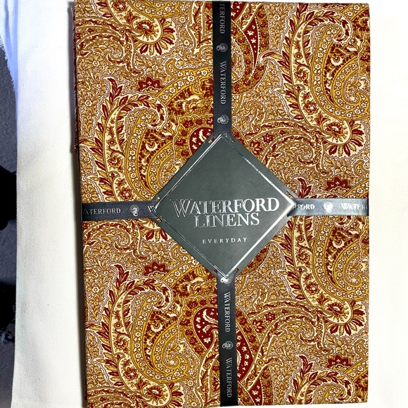 Waterford | Dining | Nwt Waterford Linens Tablecloth 6 X 26 Paisley ...